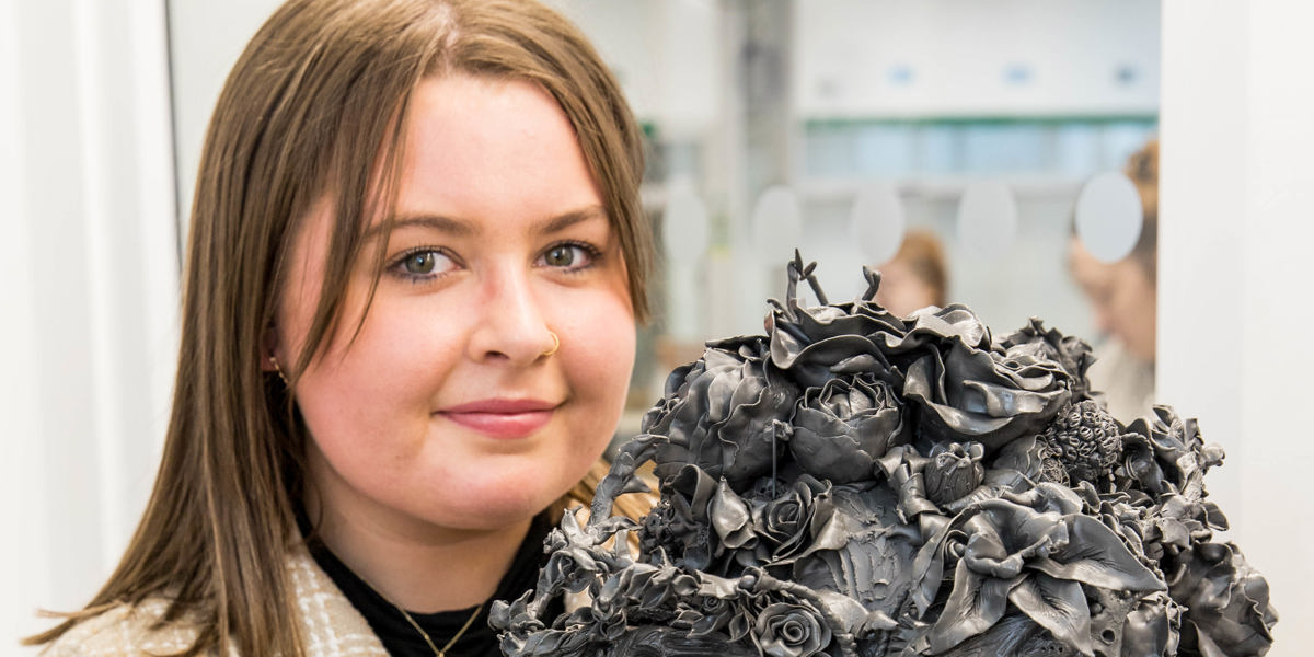 Ellie Baldwin's Instagram, Twitter & Facebook on IDCrawl